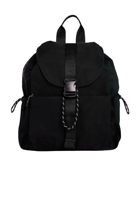 Beis The Sport Backpack In Black Revolve