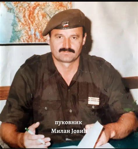 Војска На данашњи дан 5 јуна 1951 године у Доњој Трнови општина Угљевик рођен је пуковник