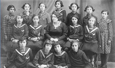 The Bais Yaakov Girls
