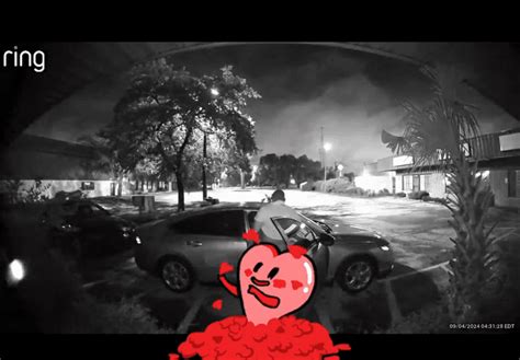 Sneaky Link Couple Gets Caught In 4k On A Salon Security Camera Getting Busy