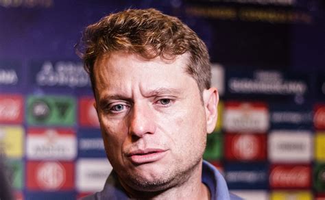 Fernando Seabra Explica Ter Feito Só 3 Substituições Em Jogo Do Cruzeiro