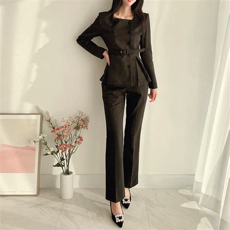 당일배송sml백화점퀄리티 벨트 세트 스퀘어넥 노카라 버튼 페플럼 여성 정장 수트 투피스 세트 자켓 바지 치마 선택가능 Set 에이블리