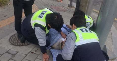 의식 잃고 쓰러진 70대 경찰 긴급 구조