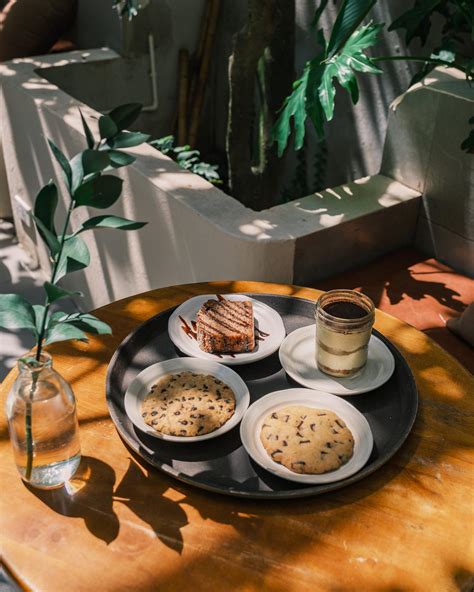 15 Quán Cafe “chill” ở Hà Nội Cho Những Ngày Chỉ Muốn “trốn Vội