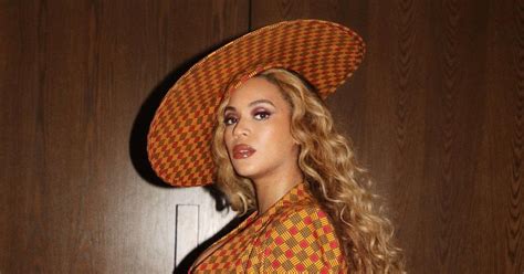 A Visual History Of Beyoncés Instagram Outfit Photoshoots R Fashionnews