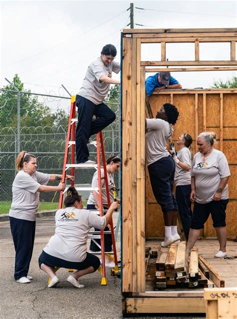 In Georgia Female Inmates Build Houses In A Programme For Post Jail