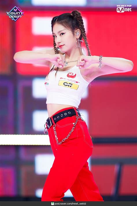 190808 Itzy Icy At M Countdown Kpopping