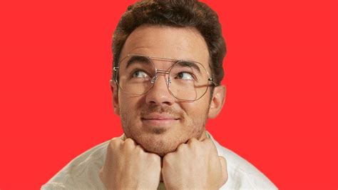 Kevin Jonas Says He Lost Nearly Everything After Band Split