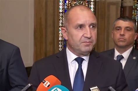 Радев с брутална атака Христо Иванов слугува на Пеевски и Борисов Що се отнася за Васил