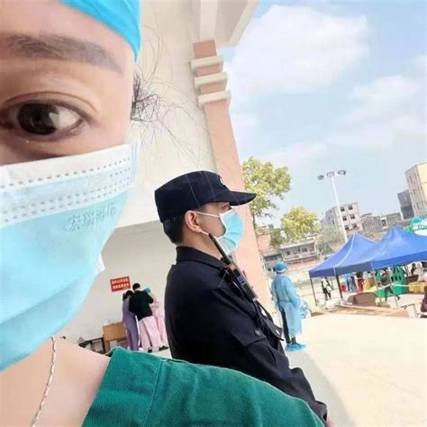 这张“偷拍照”,火了!林丽云检测点刘惠 这张“偷拍照”,火了!林丽云检测点刘惠