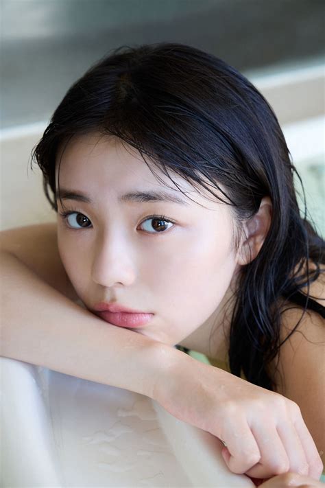 菊地姫奈 青春歐派大膽露出白嫩身材超不科學 貼圖 清涼寫真 R18成人站 流量密碼