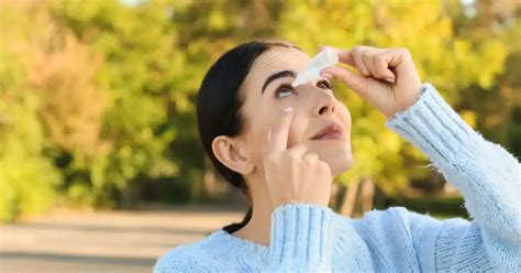 What Is Diffuse Lamellar Keratitis And How Does It Occur