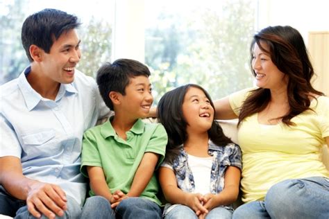 Dukungan Keluarga Kunci Bahagia Pernikahan Di Era Modern Desa Tayem