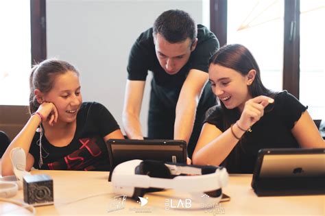 Découverte De La Réalité Virtuelle Avec Technofutur Tic Charleroi District Jeunes