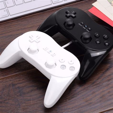Gamepads New Classic Wired Game Controller Gaming Remote Pro Gamepad Shock Joypad Joystick For