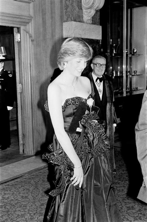 Princess Diana Wore Daring Dress At 1st Royal Engagement