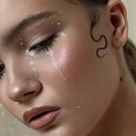 Сльози Youtube Music