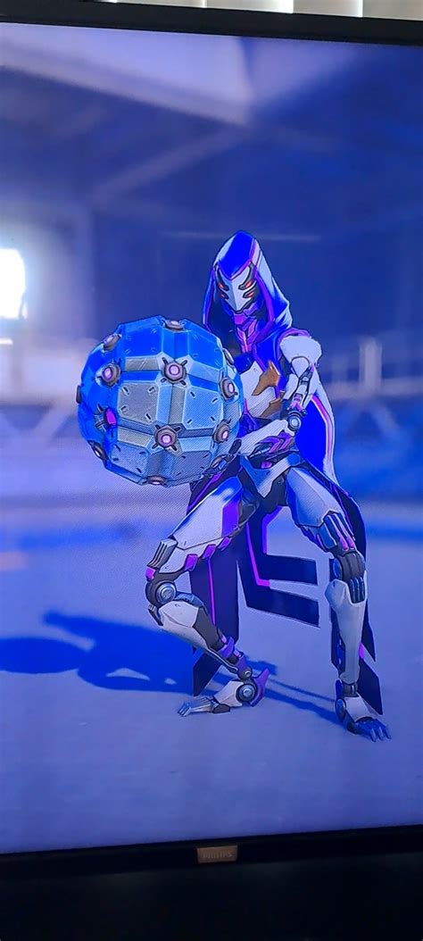 Different Emotes With An Mythic Skin R Overwatch