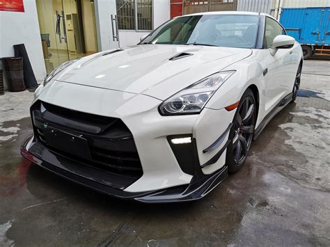 Nissan Skyline R35 Body Kit