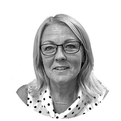 Michelle Markham Konsileo