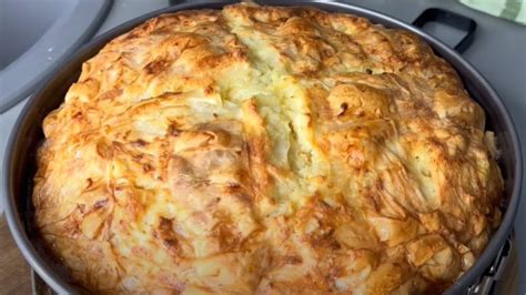 Рецепта за пухкава баница със сирене лесна за изпълнение Домашна кухня с Дани