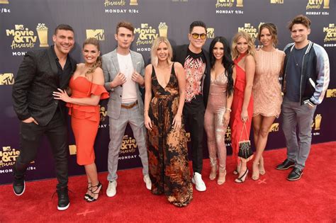 The Vanderpump Rules Season 9 Cast Looks So Different Heres Why