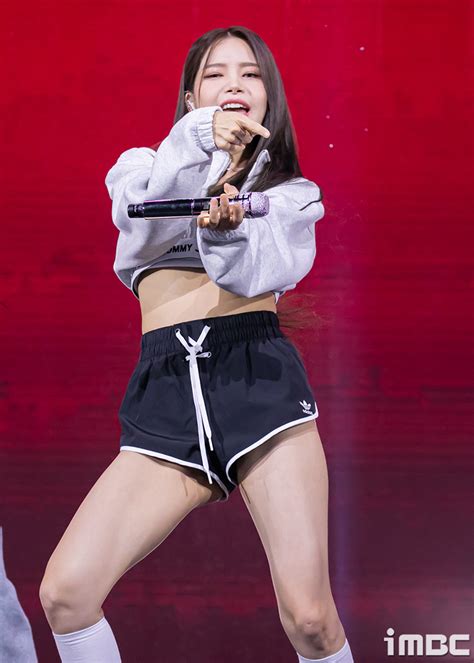 [움짤] 마마무 솔라 일 낸 돌핀용선