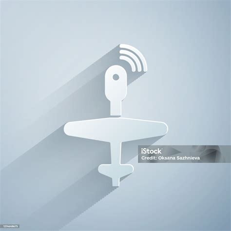 회색 배경에 격리 된 종이 잘라 Uav 무인 항공기 아이콘 군사 무인 항공기 스파이 종이 아트 스타일입니다 벡터 일러스트레이션 감시에 대한 스톡 벡터 아트 및 기타 이미지