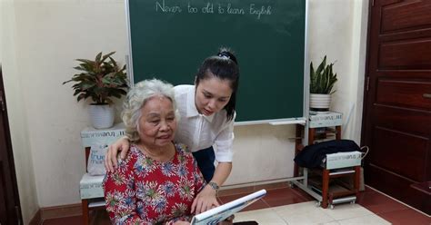 Never Too Old To Learn English Say Vietnam S Grannies Reuters