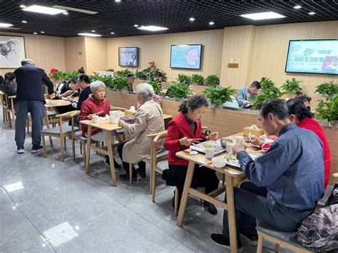 全民营养周老年人如何才能吃出健 居民 我国 光明社区