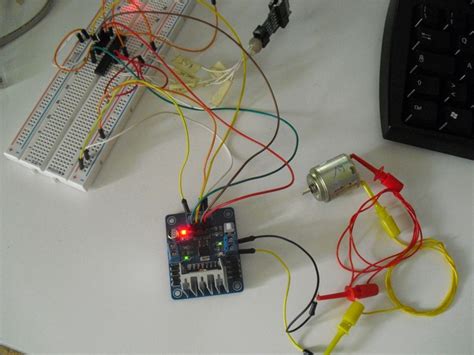 Davide Gironi Controlling DC Motor Speed And Direction With AVR Atmega