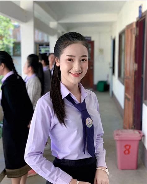 สาวลาว น่ารัก