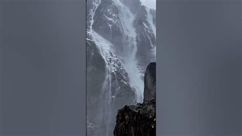 მთა უშბა🇬🇪ყველგან დიდებულია ეს ჩემი ბებერი სამშობლო Youtube