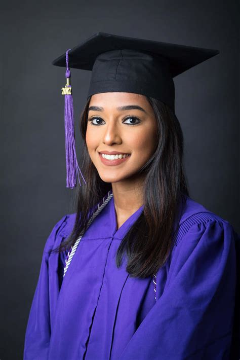 Download Graduation Pictures