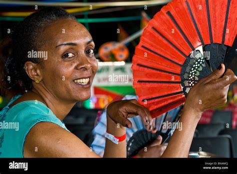 Woman Festival Eritrean People In Immagini E Fotografie Stock Ad Alta Risoluzione Alamy