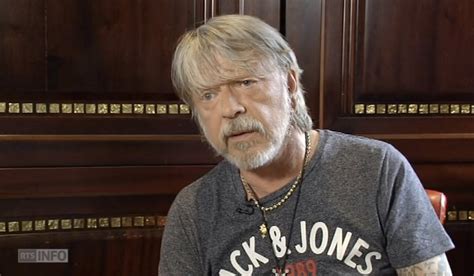 Renaud Un Demi Siècle De Tubes People Au Quotidien