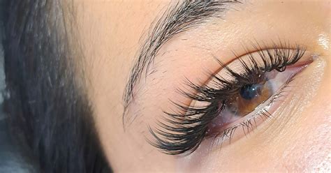 Top 4 Benefits Of Wispy Lash Extensions To Advise Clients Curacoro Ca