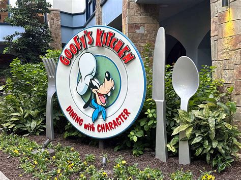 Goofys Kitchen Debuting New Springtime Buffet Chip And Company