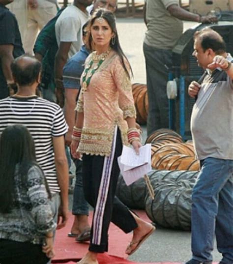 Katrina Kaif Looks Resplendent In These Clicks From The Sets Of Zero