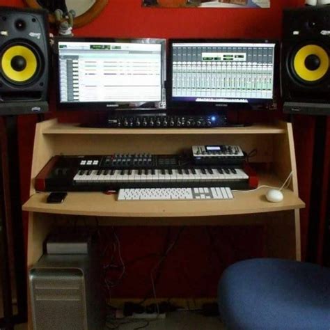 Stream Como Pude Enamorarme Corazon Serrano Pista By Melvin Asberto Listen Online For Free On