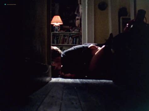 Nude Video Celebs Meredith Snaider Nude Habit