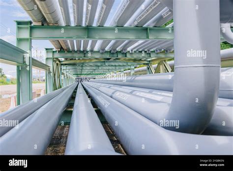 Oil Refinery Gas Pipe Large Diameter Pipelines Transport Oil Products To And From Refinery