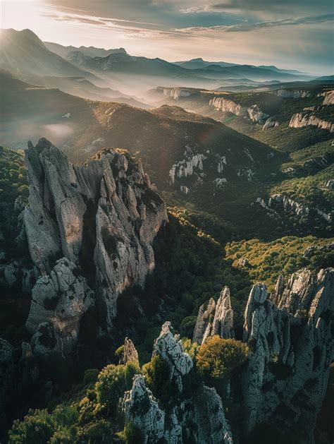 春天，奇型怪状的山峰，峡谷，悬崖，山谷，实景拍摄，真实摄影，广角镜头，航拍视角 幕后导演的文本出图 Midjourney模型作品