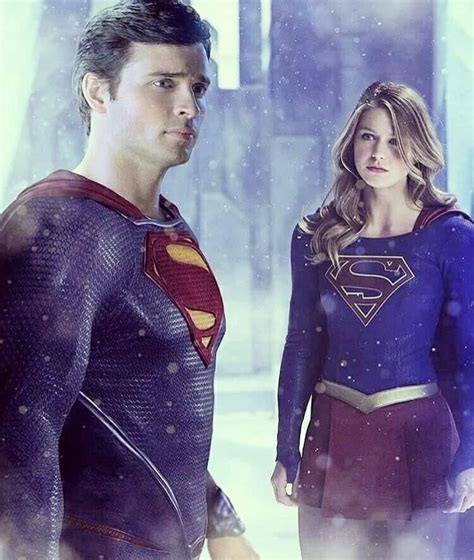 Tom Welling Superman And Melissa Benoist Supergirl Supergirl Superman