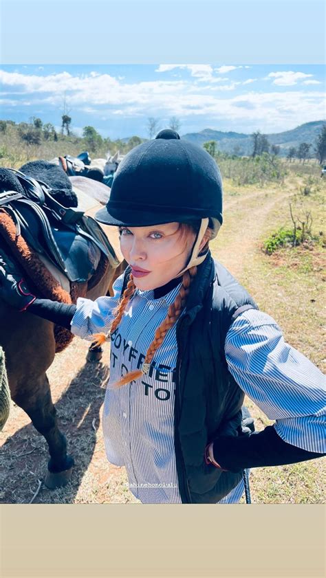 Madonna Wears Boyfriend Shirt After Smooching Andrew Darnell