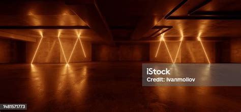 네온 창고 공상 과학 미래 그런 지 오렌지 빛나는 레이저 전기 콘크리트 복도 격납고 쇼룸 복도 클럽 어두운 터널 현실적인 배경 빔 3d 렌더링 0명에 대한 스톡 사진 및