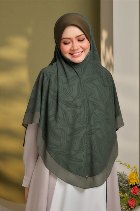 As Is Sale Daphne Dark Leaf