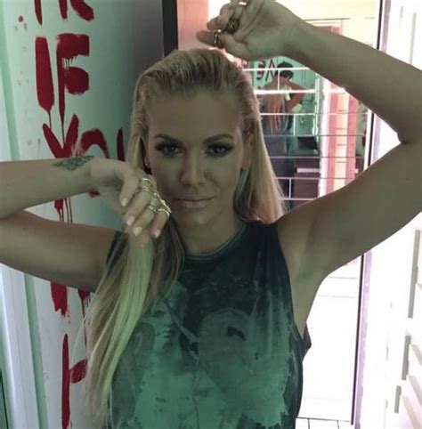 Nata A Bekvalac Ostavila Bez Daha Pokazala Guzu Tra Ara