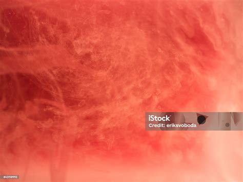 초록 배경 색깔 핑크 연기 물 우주의 패턴에에서 잉크 추상 운동 페인트의 멀티 컬러 흐름을 냉동입니다 소프트 포커스 흐린된 배경으로 가로 사진 공연에 대한 스톡 사진 및