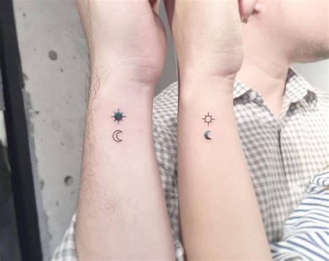 Matching Sun And Moon Tattoo Tatouage Couple Tatouages Bff Modèles